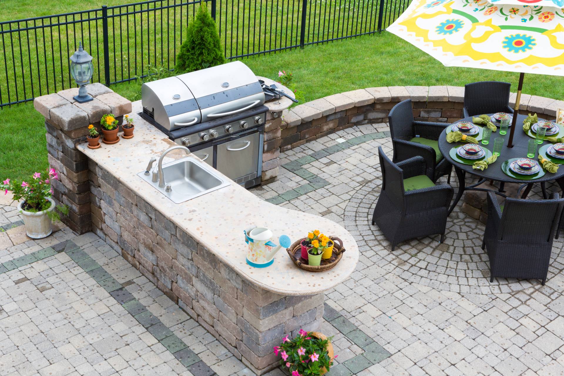 4 Amazing Natural Stone Outdoor Kitchen Countertop Options