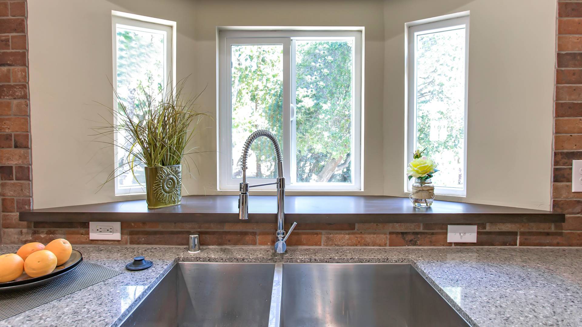 Four Ways Window Replacements Lighten Up Your Kitchen